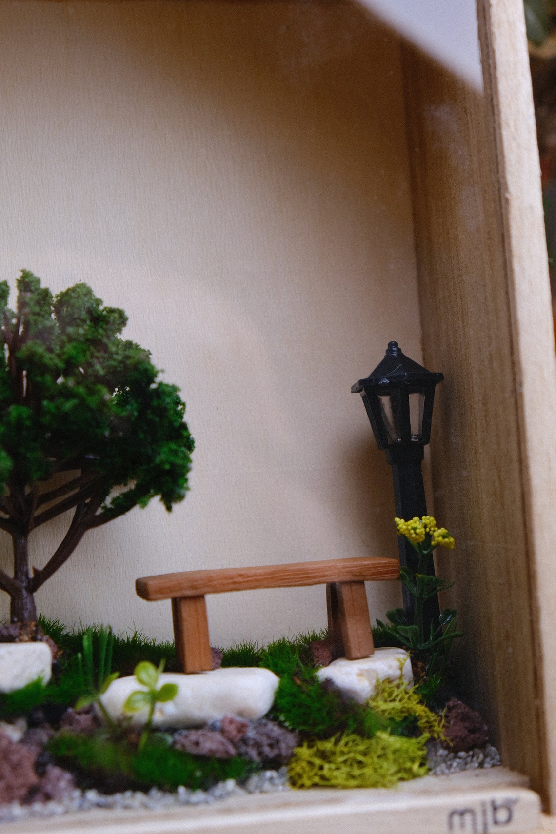 Tiny Bench Handmade Art Miniature Forest Tree Terrarium Art Diorama ...