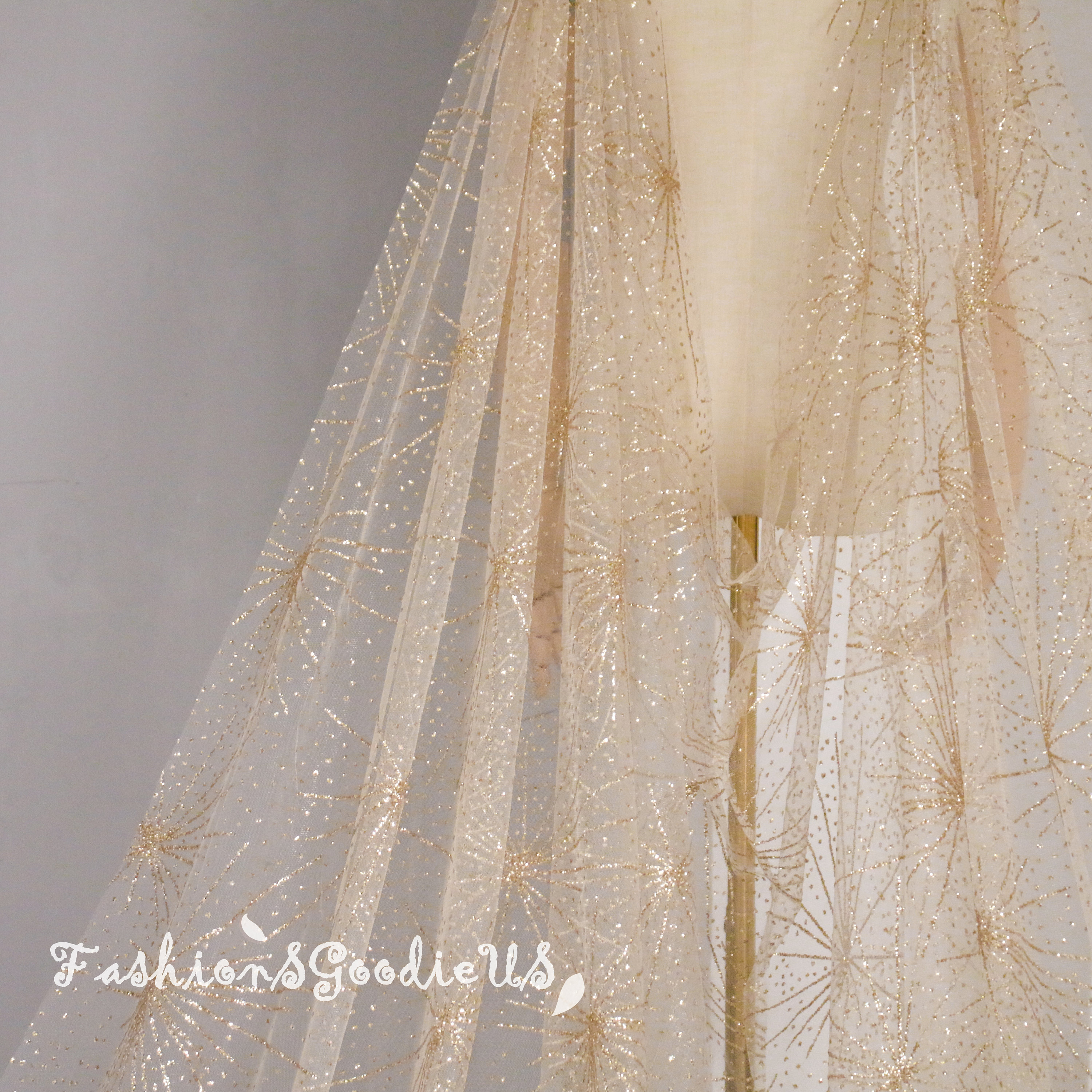 Shinny Gold V-back Cape Veil, Gorgeous Shoulder Veil, Gold Fireworks ...