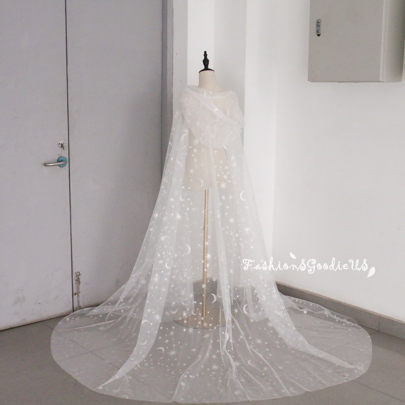 Sparkling Stars Wedding Cape Veil, Starry Stars Cape Veil With Hood ...