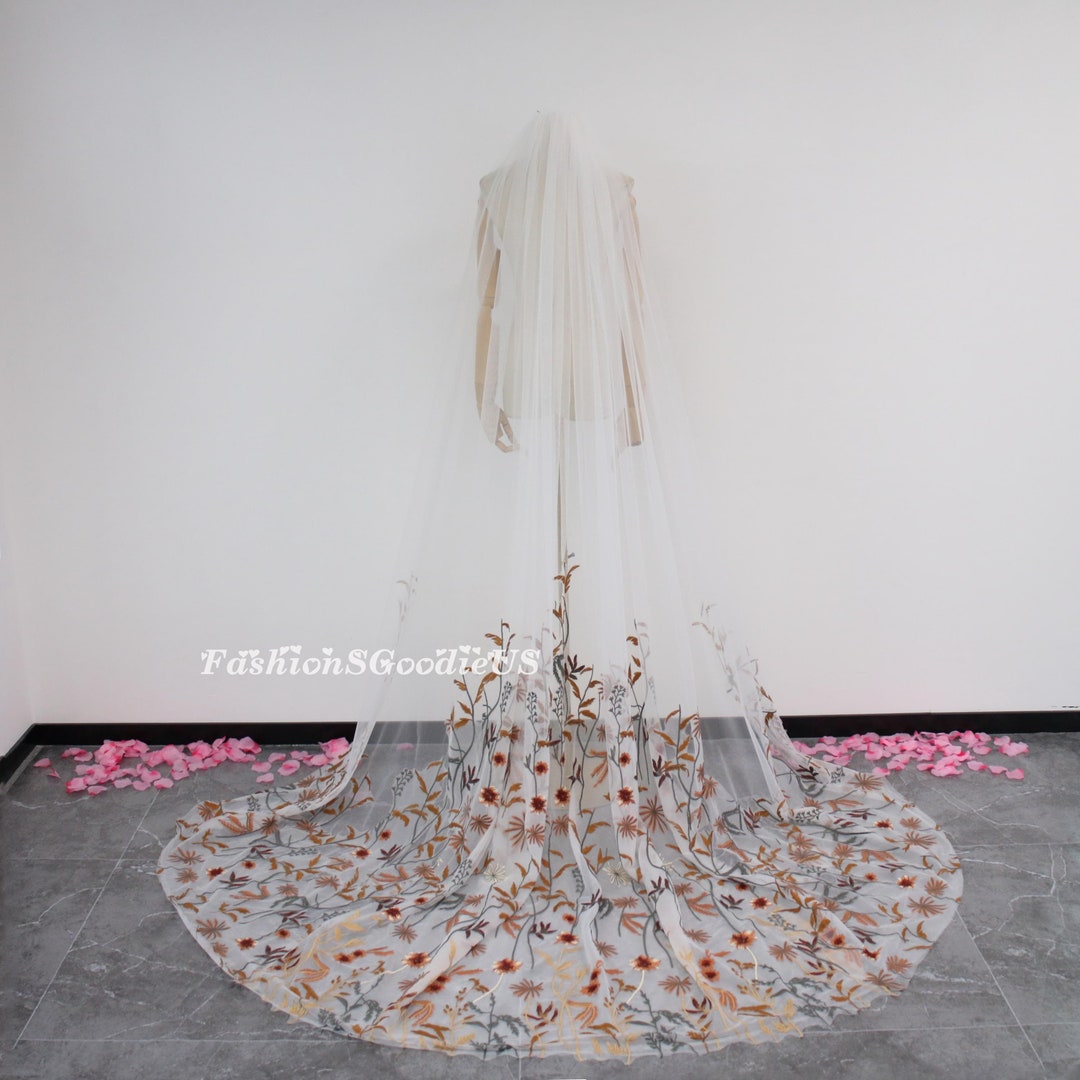 Autumn Foliage Wedding Veil, Burnt Orange Flower Veil, Botanical Leaf ...
