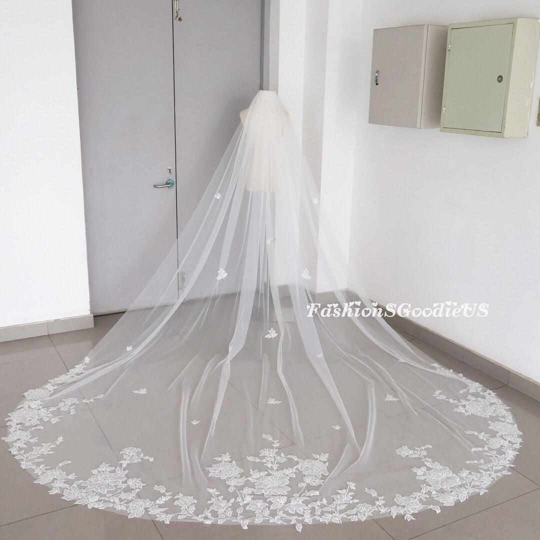 Organza Flower Applique Wedding Veil, Elegant Flowery Bridal Veil ...