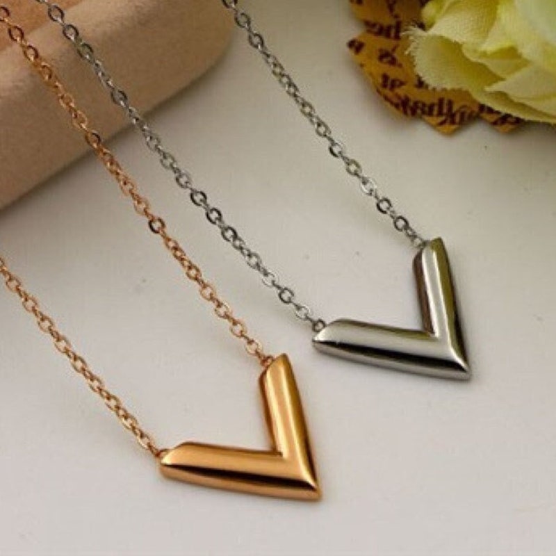 V Necklace - Etsy