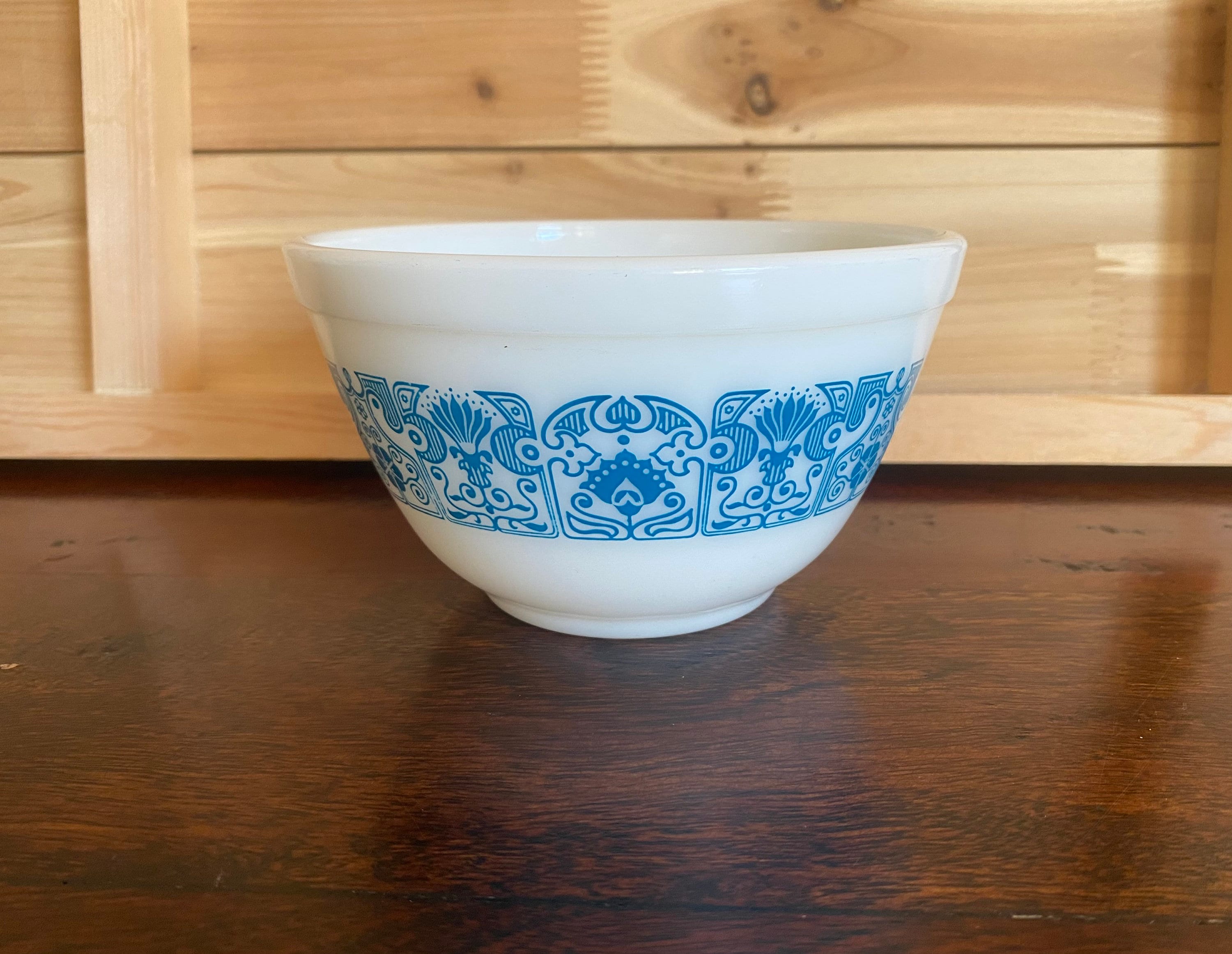 Vintage Pyrex Blue Horizon Mixing Bowl - Etsy