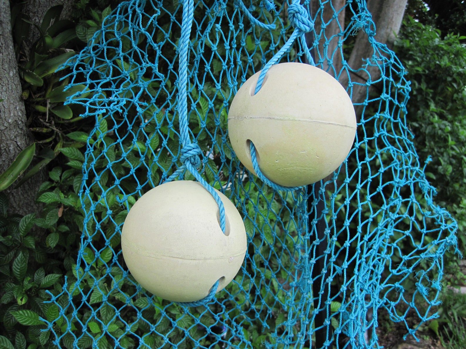 2 Fishing Net Floats Buoys With Fishing Net Nautical Coastal Decor - Etsy