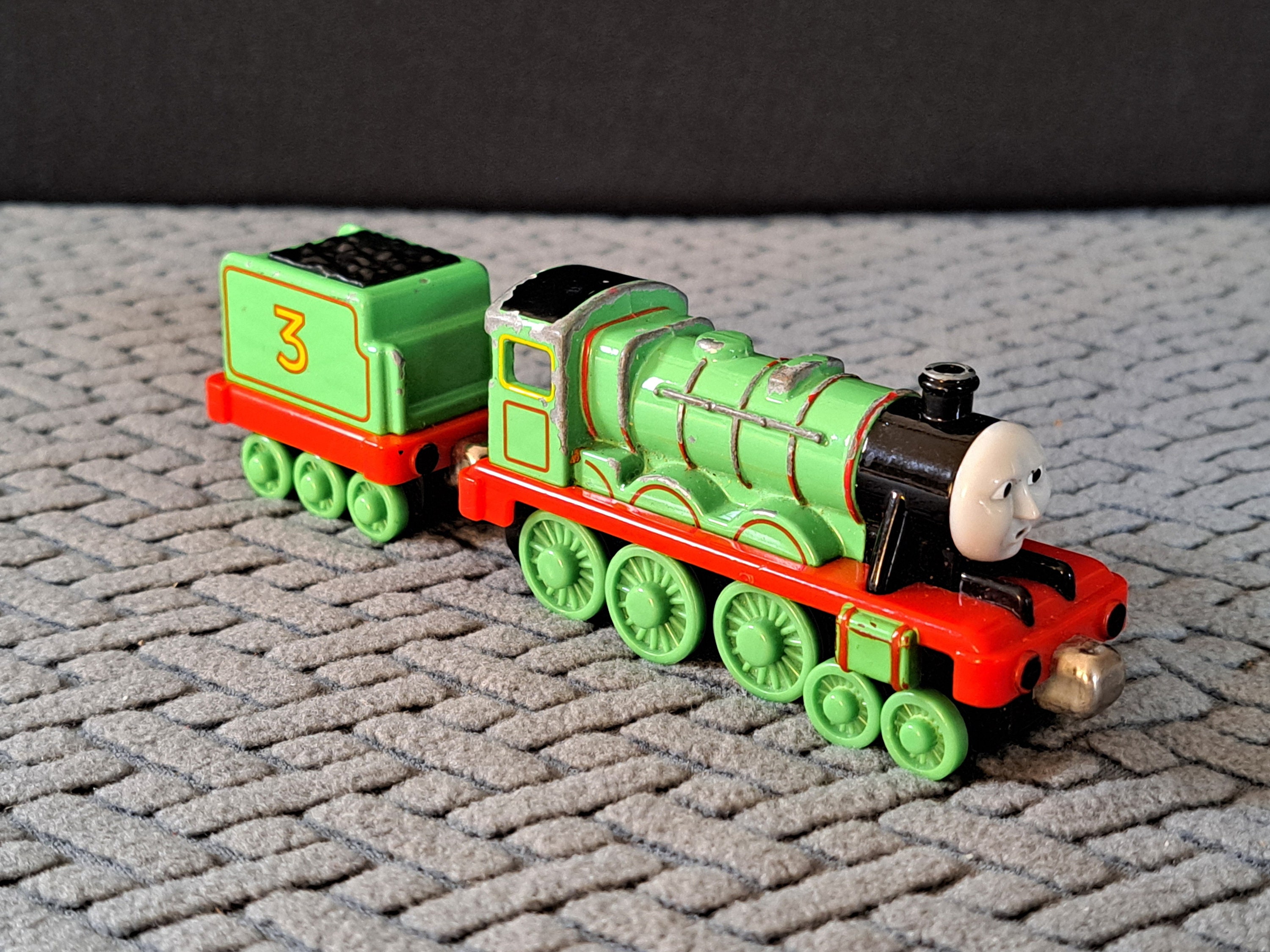 2002 Rare ANGRY HENRY With 3 Tender Take Along Diecast Thomas & Friends ...