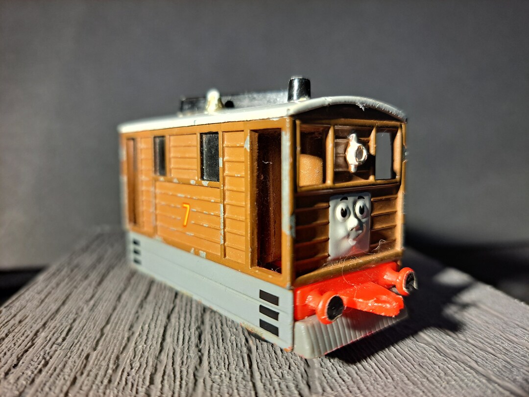 TOBY 7 ERTL Thomas Train Tank Engine Railway ERTL 1989 Vintage Diecast ...