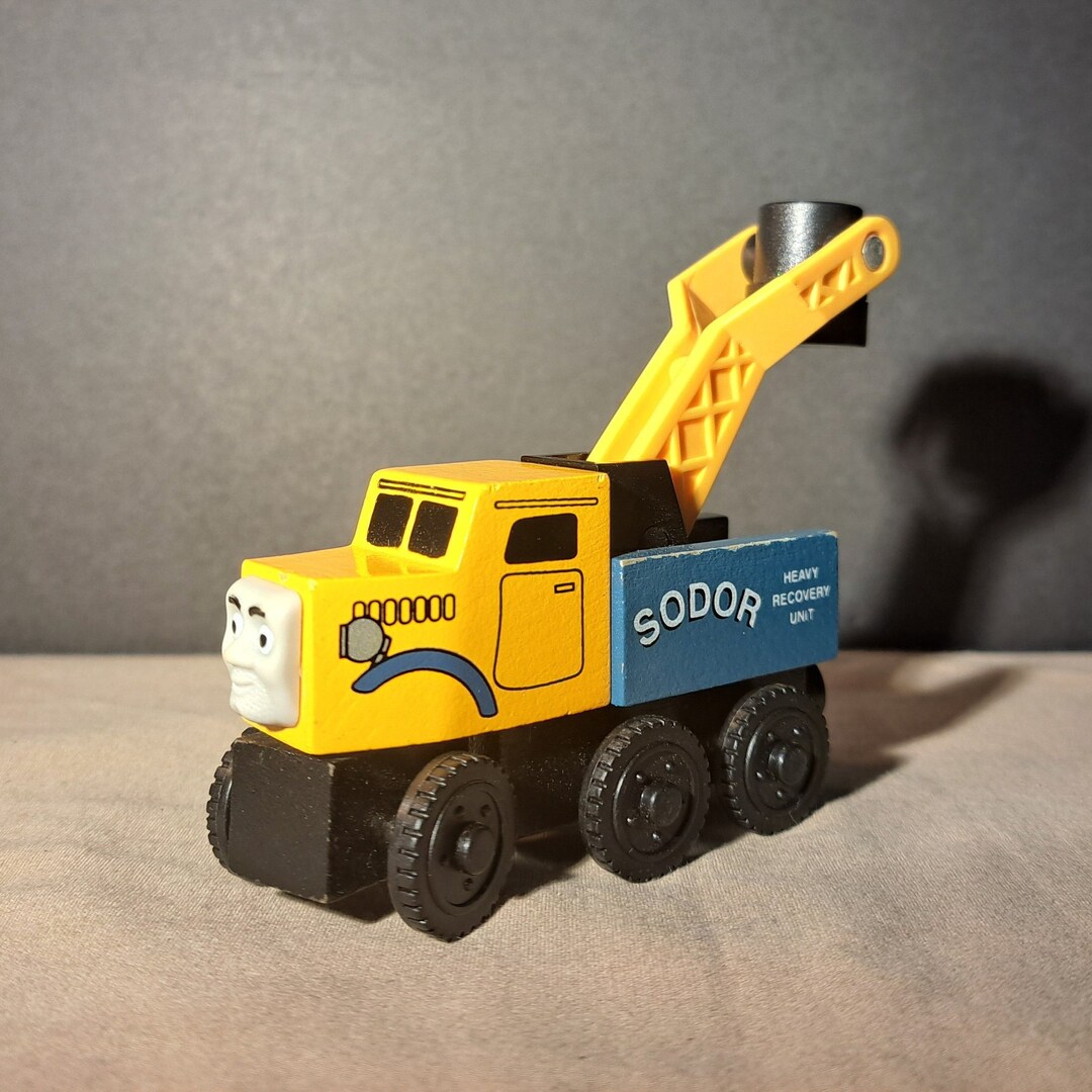 BUTCH Thomas Train Rescue Tow Truck 2001 Wooden Railway Yellow & Blue ...