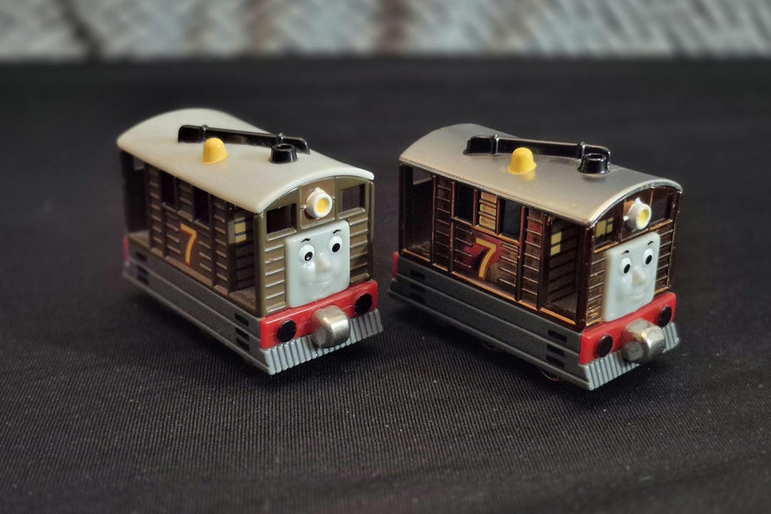 Two TOBY Thomas Trains Tram Lot 7 Engine Diecast Take-n-play Vintage ...