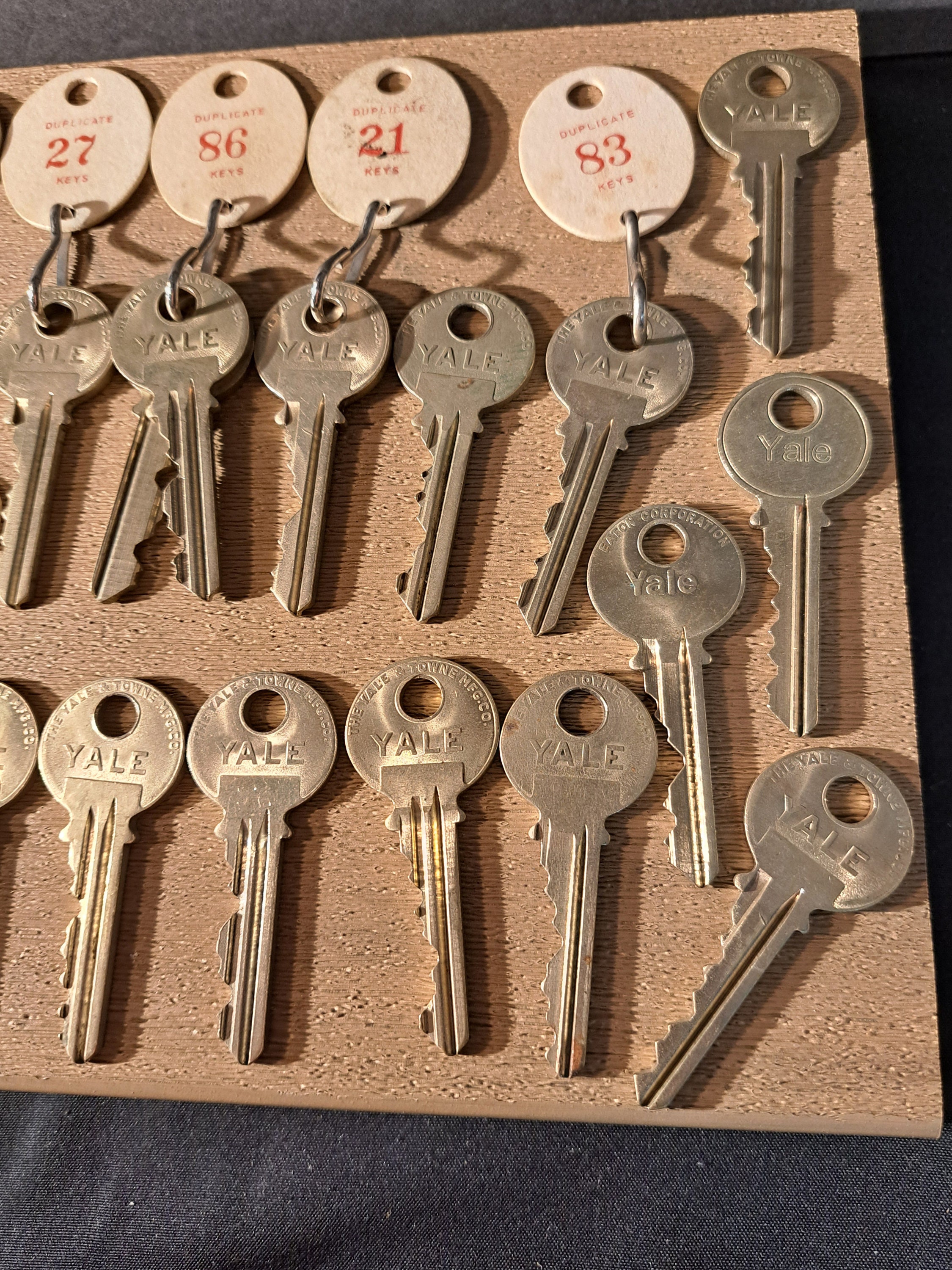 Keys YALE & Towne Vintage Lot of 30 Old Lock Keys With Some Original ...