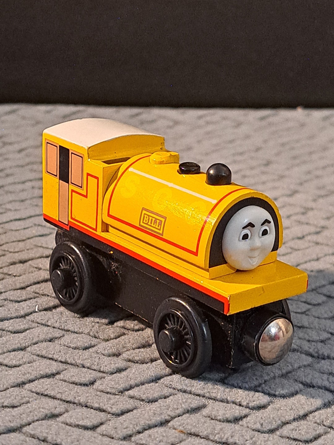 BILL SCC Thomas & Friends Yellow Twin Train Wooden Railway 2003 Thomas ...