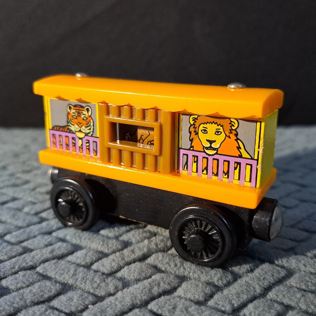 ZOO Car Thomas Train 2003 Lion Tiger Monkey Wooden Railway Train Zoo ...