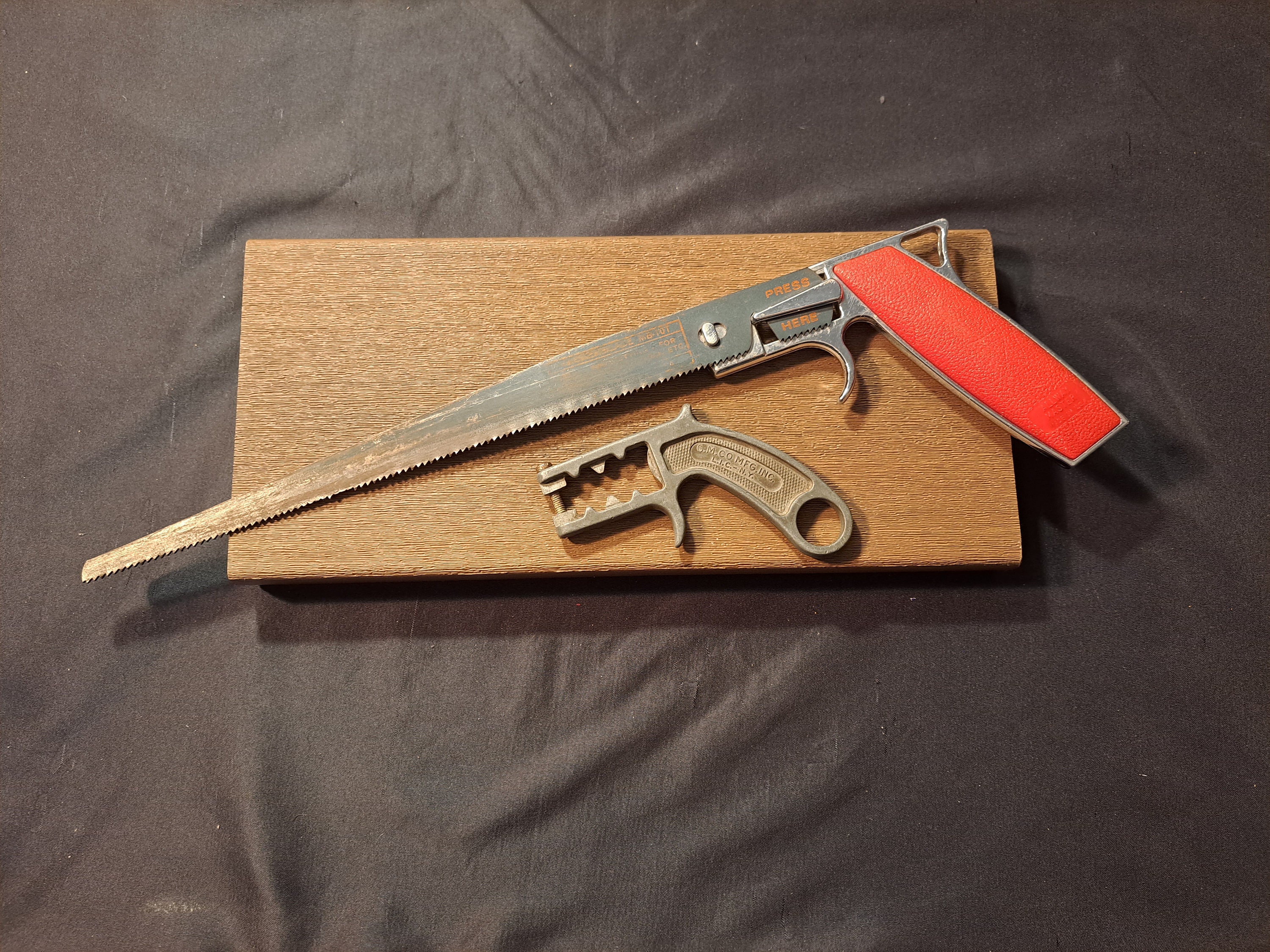 2 Vintage Pistol Grip ALLWAY Master Saw Keyhole Saws Red Handle All ...