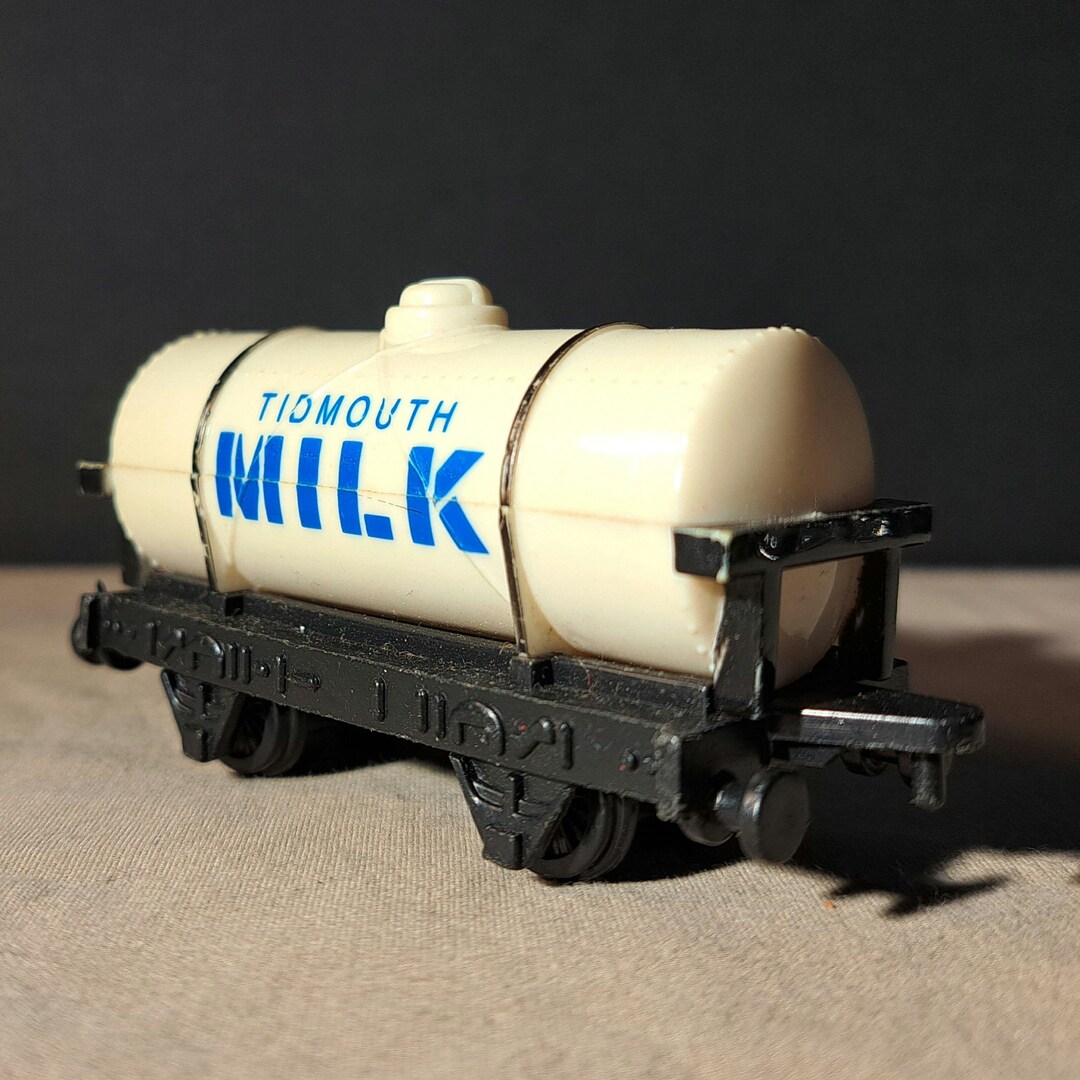 MILK Car 1993 THOMAS & Friends Train TIDMOUTH White Tank Engine Britt ...