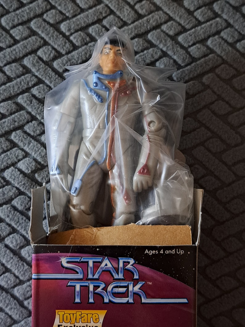 Mr SPOCK Exclusive Toyfare Wizard STAR TREK Lot Spock Environmental ...