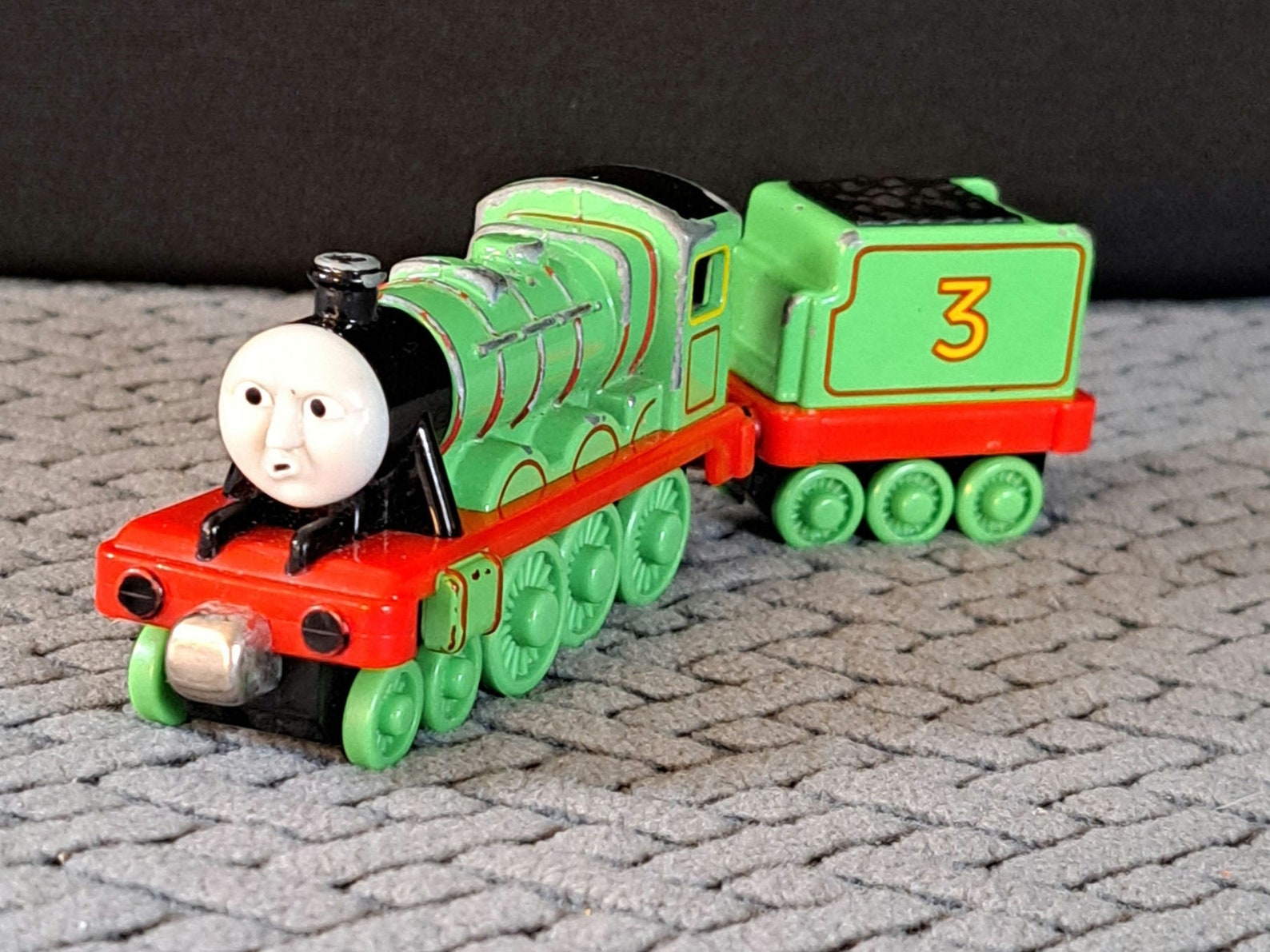 2002 Rare ANGRY HENRY With 3 Tender Take Along Diecast Thomas & Friends ...