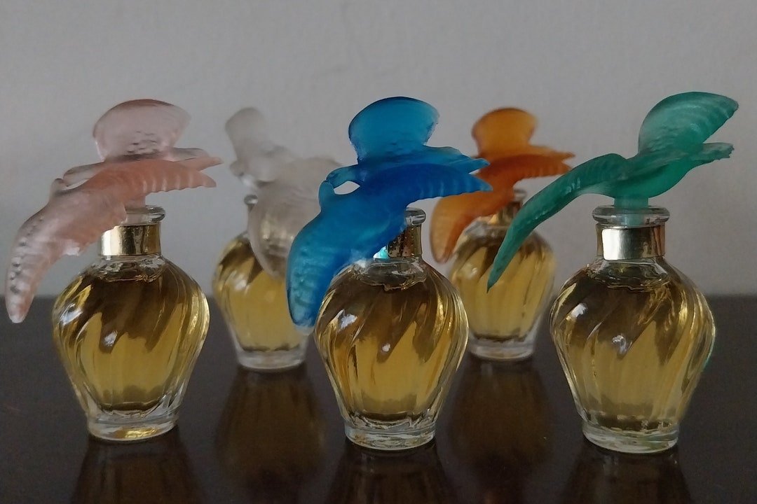 L' Air Du Temps Nina Ricci Miniature Bottles, Doves in Five Assorted ...
