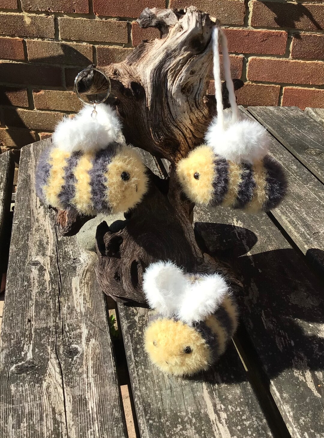 Super Cute, Luxury Fluffy Crocheted Buzzy Bees With or Without Keychain ...