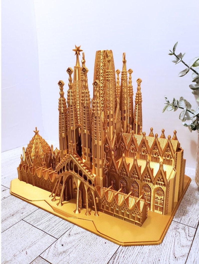 3D Printed Sagrada Familia Model, Barcelona, Spain Decor, Variety of ...