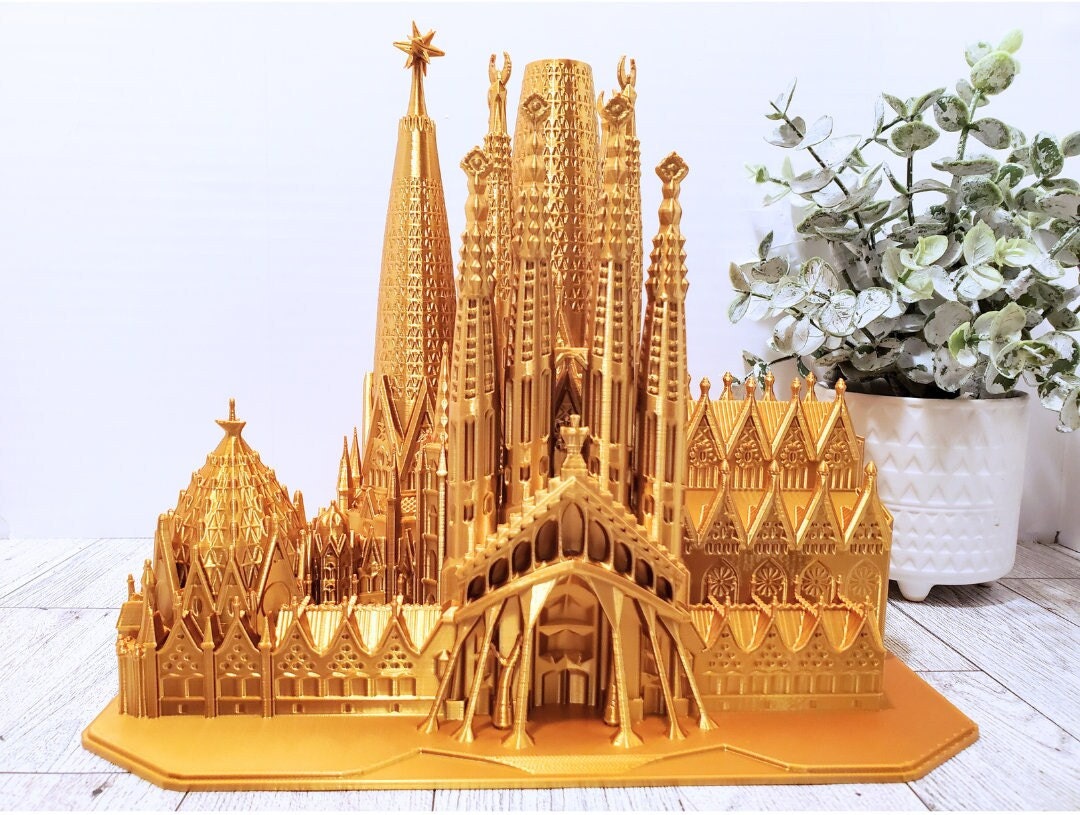 3D Printed Sagrada Familia Model, Barcelona, Spain Decor, Variety of ...
