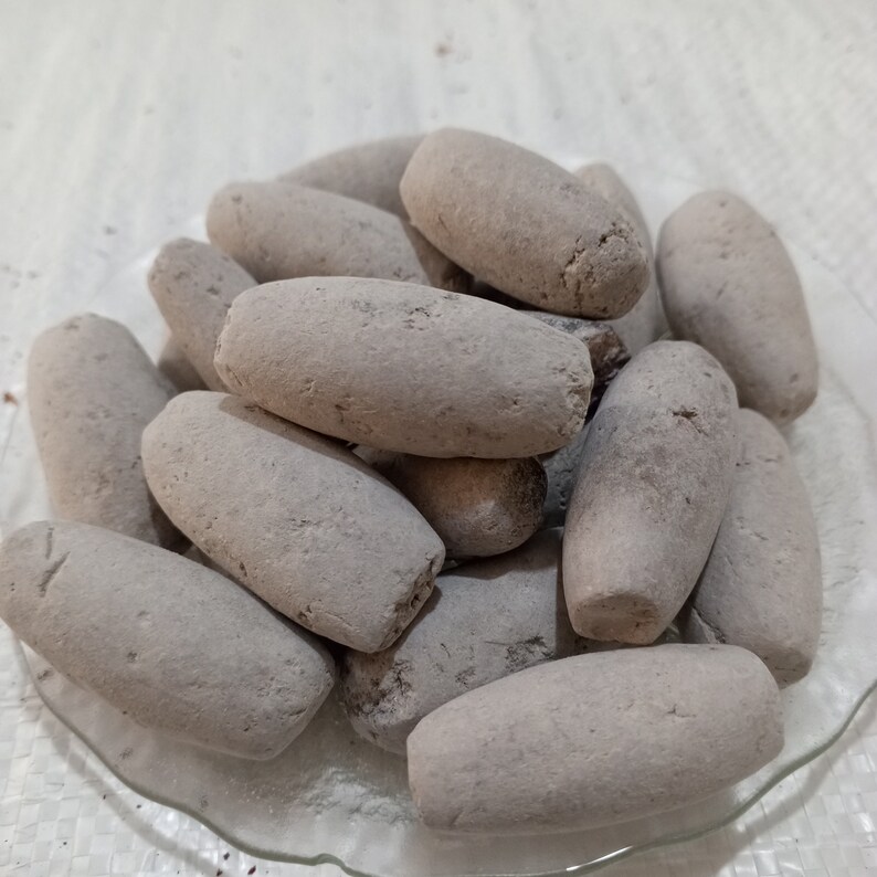 African Edible Clay Betonite Clay Calabar Clay Hyire Ayilo Chalks - Etsy