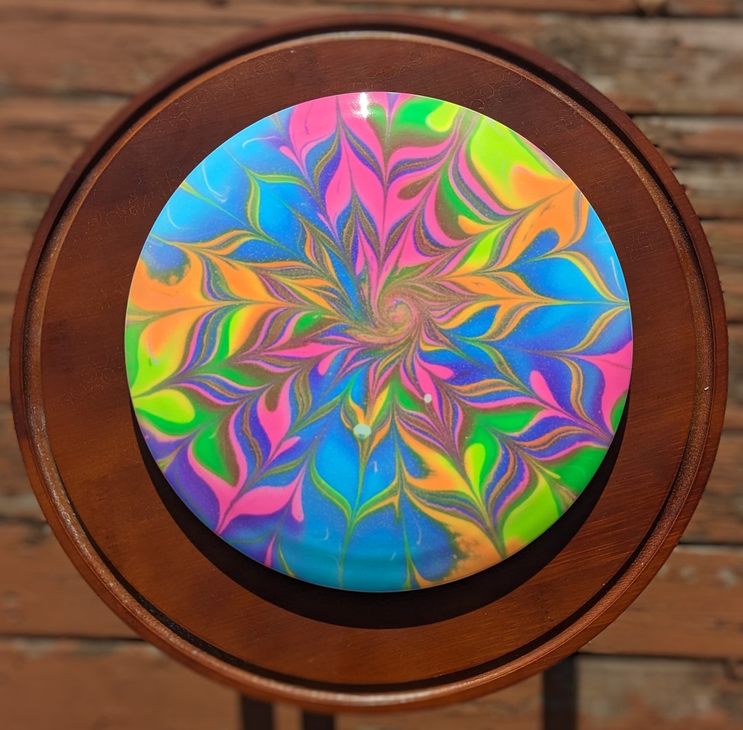 Dynamic Discs - Vandal (fuzion - Blank Canvas) | Custom Dyed Pro Disc ...