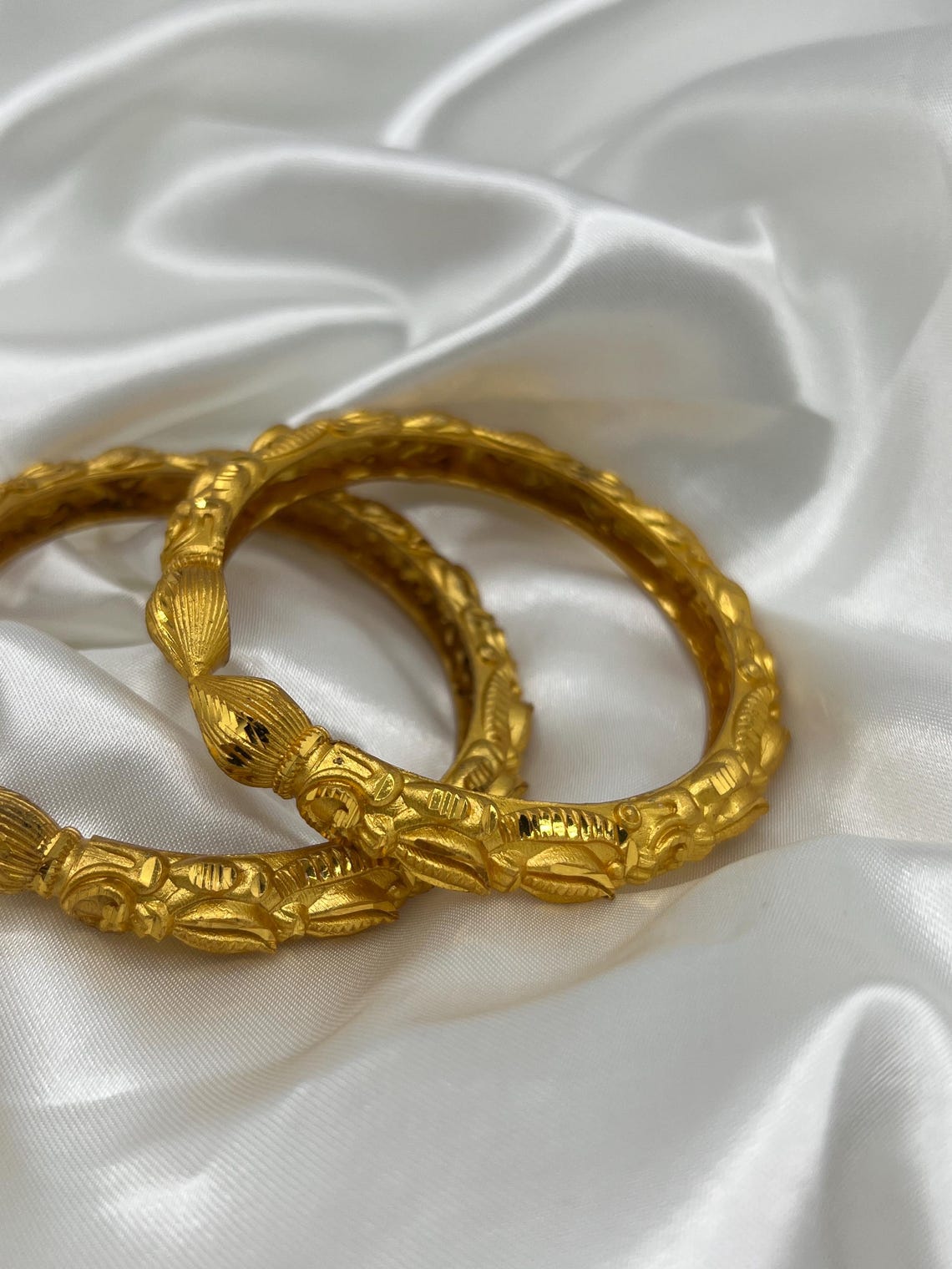 Gold-plated Adjustable Nepali Bungey Bala, Unique Kade Bala Design ...