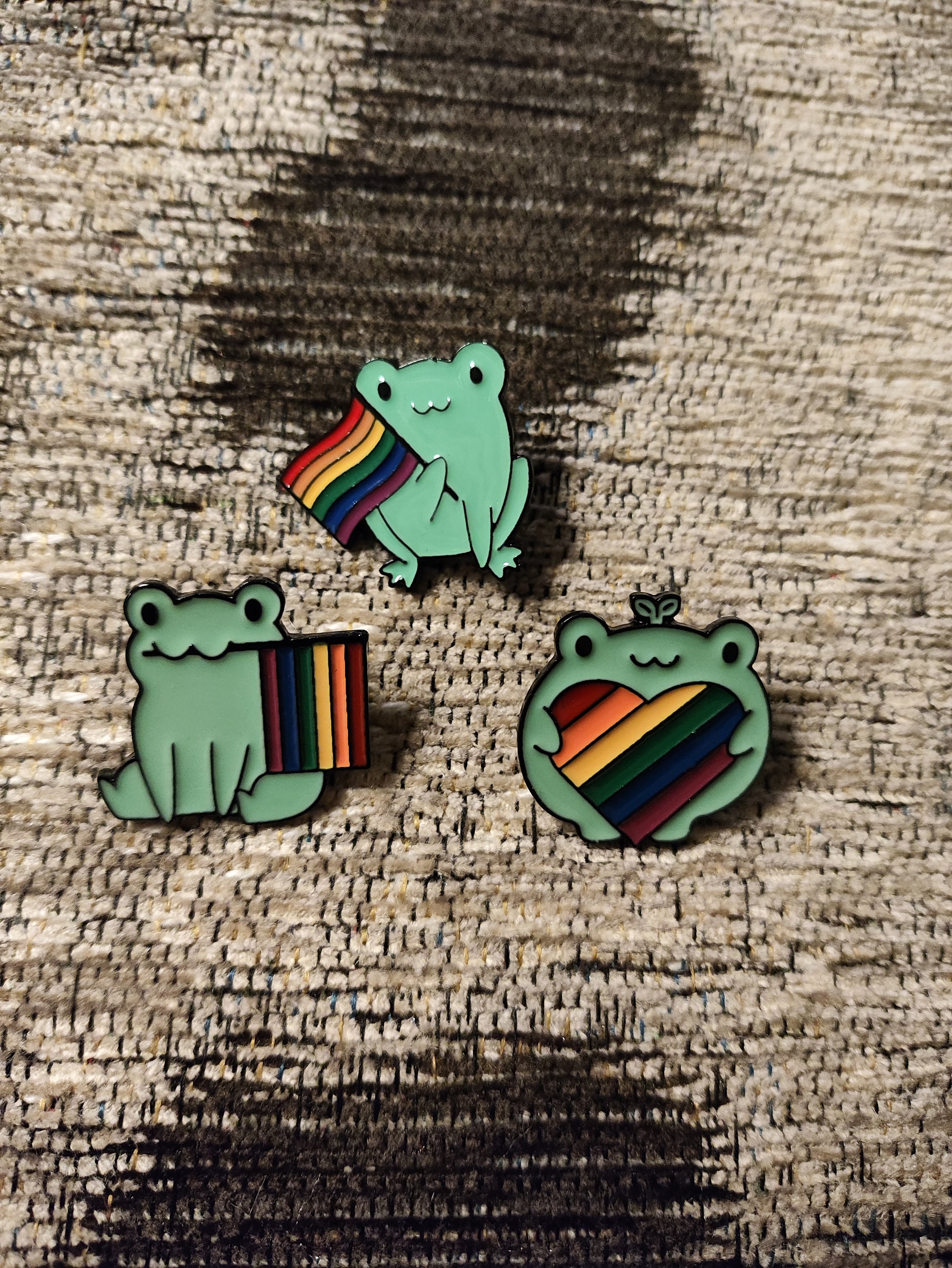 Cute Frog Pins Holding Rainbow Flag Frog Pride LGBT LGBTQ - Etsy