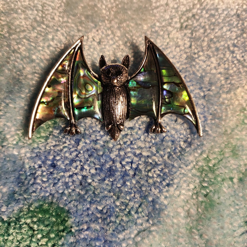 Bat Brooch - Etsy