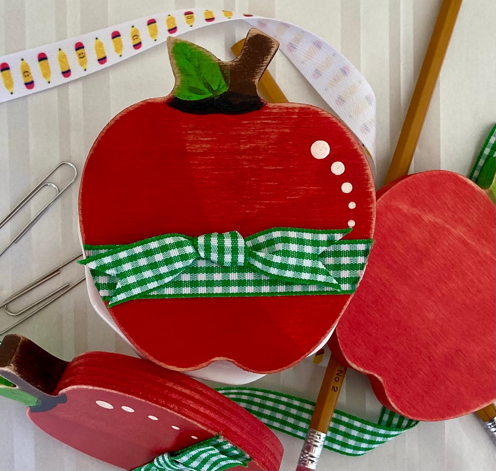 Apple-solutely! Wood Apple Teacher Appreciation Gift / Apple Tiered ...