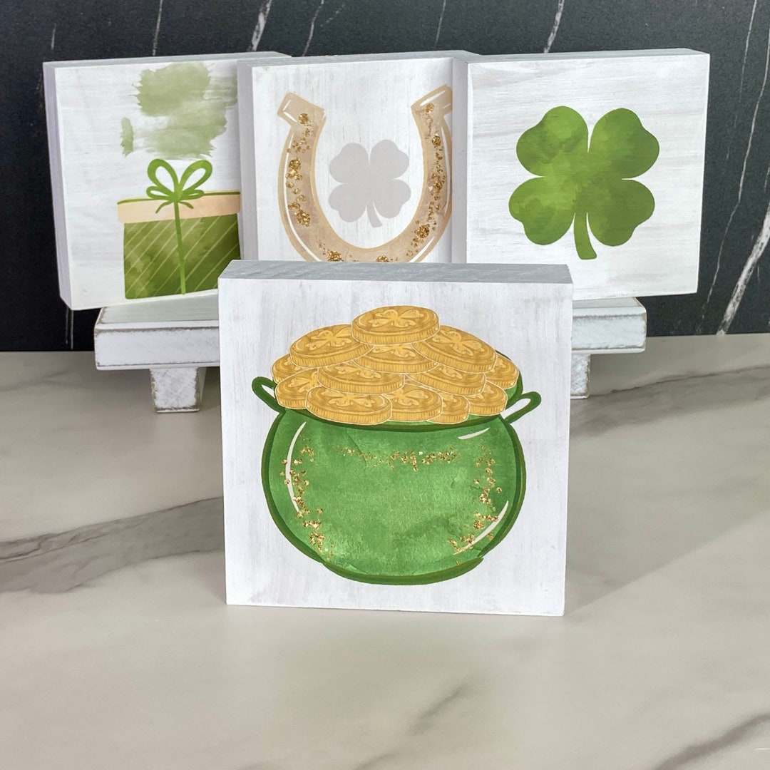 St. Patricks Day Home Decor Wood Shamrock Sign / St. Patricks Day ...