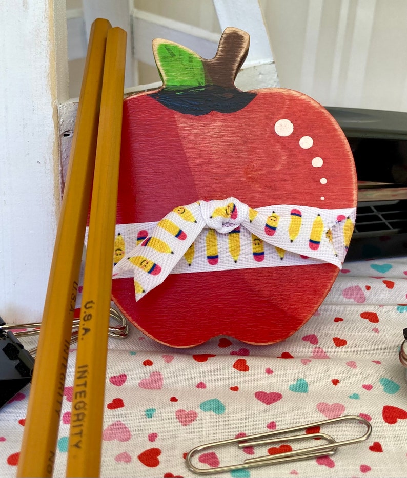 Apple-solutely! Wood Apple Teacher Appreciation Gift / Apple Tiered ...