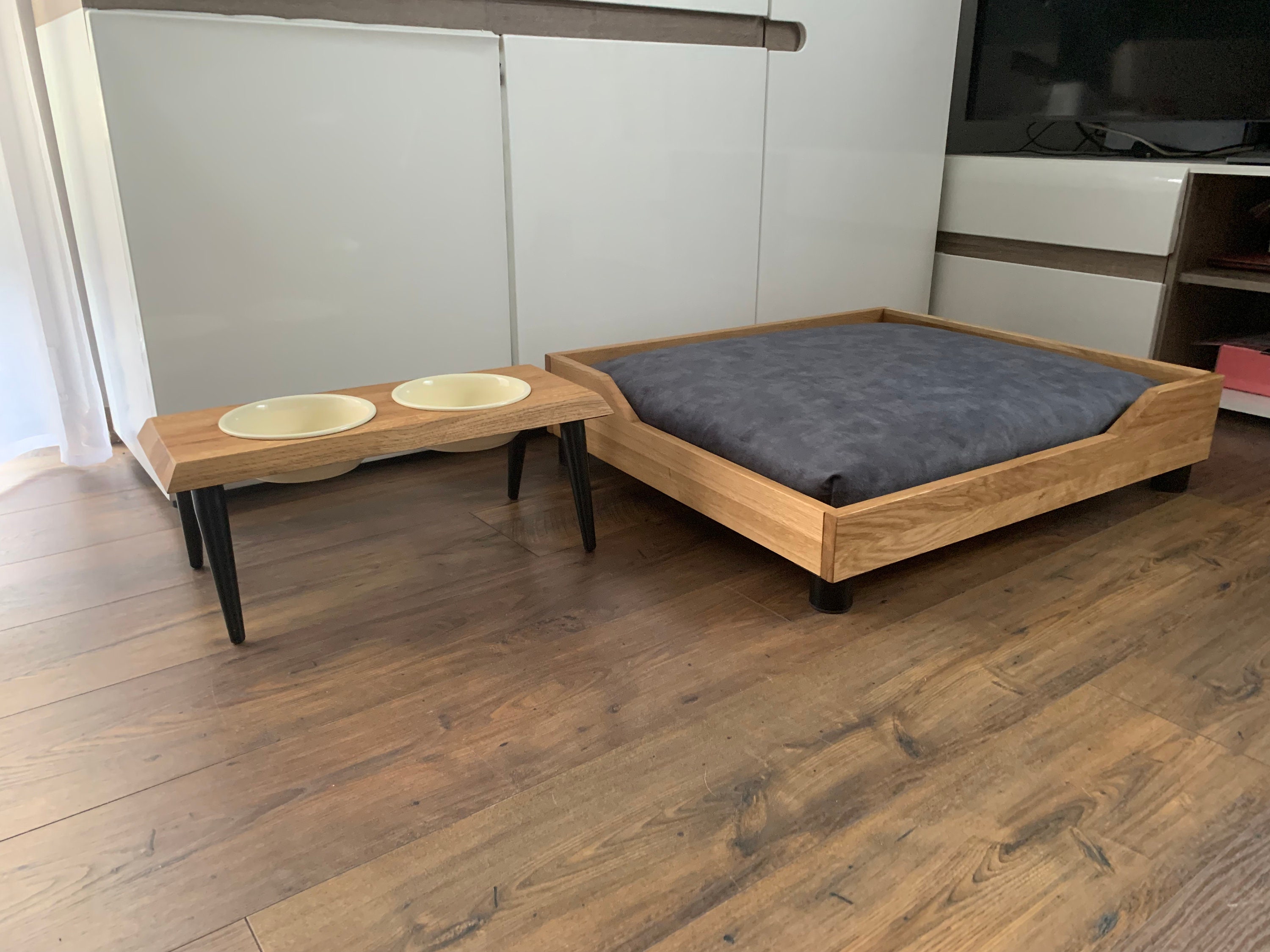 Elevated Oak Wood Dog Bed & Bowl Stand Set, Dog Bed, Raised Dog Bowls ...