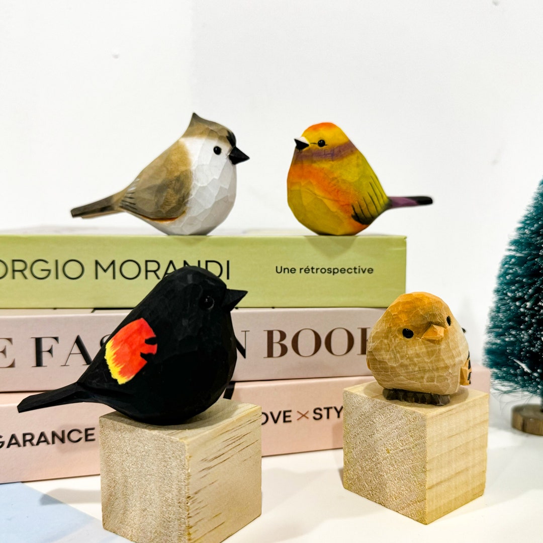 1 Pcs Tufted Titmouse Figurines chubby Bird Figurines Red-winged ...