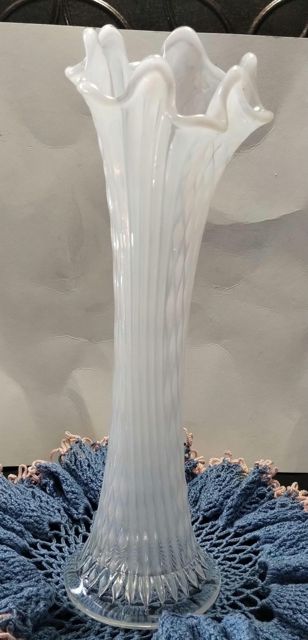 Northwood Tree Trunk Vase 11.5 Tall White Opalescent Swung Glass Vase ...
