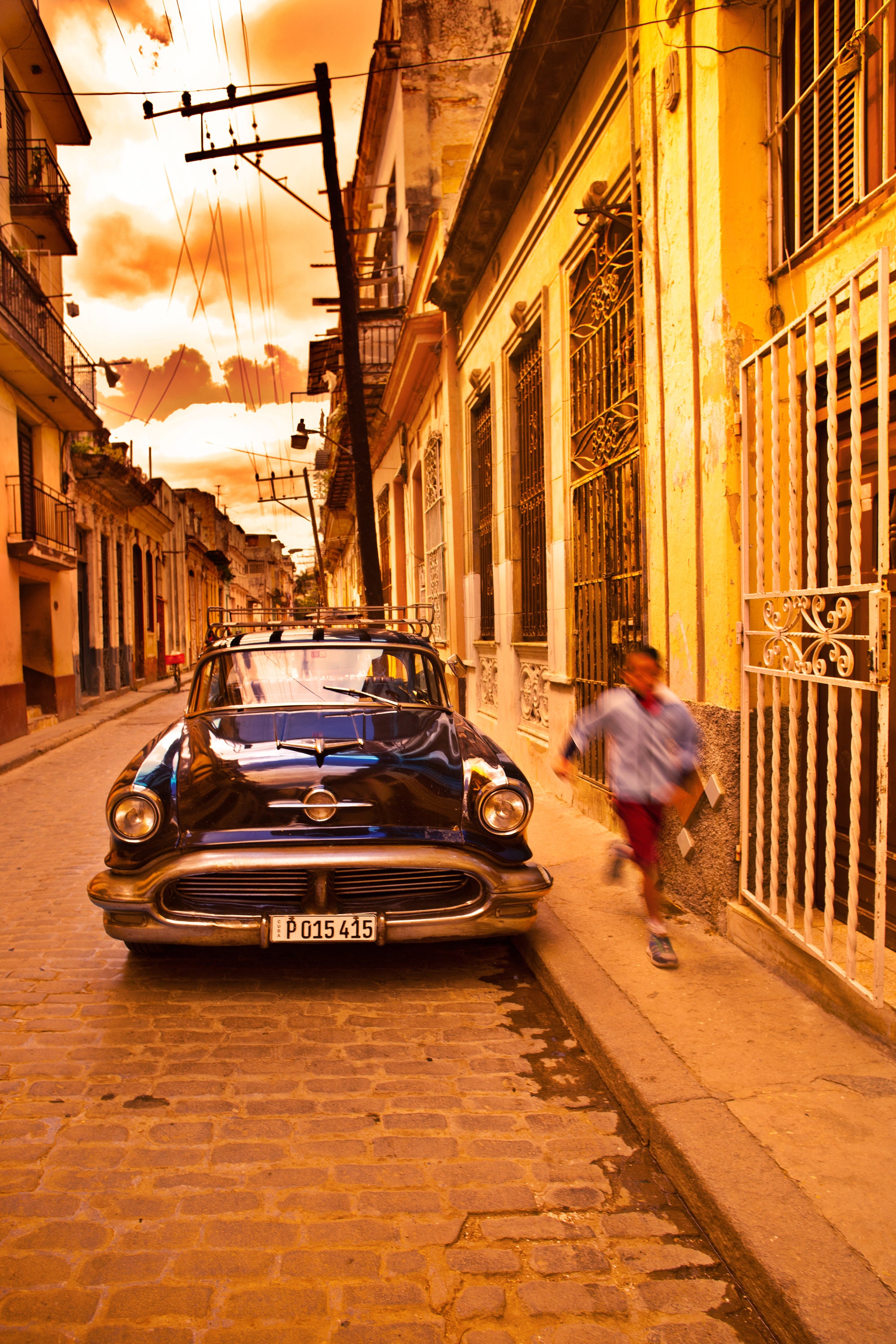 Car on Cuban Street - Art Print - Etsy