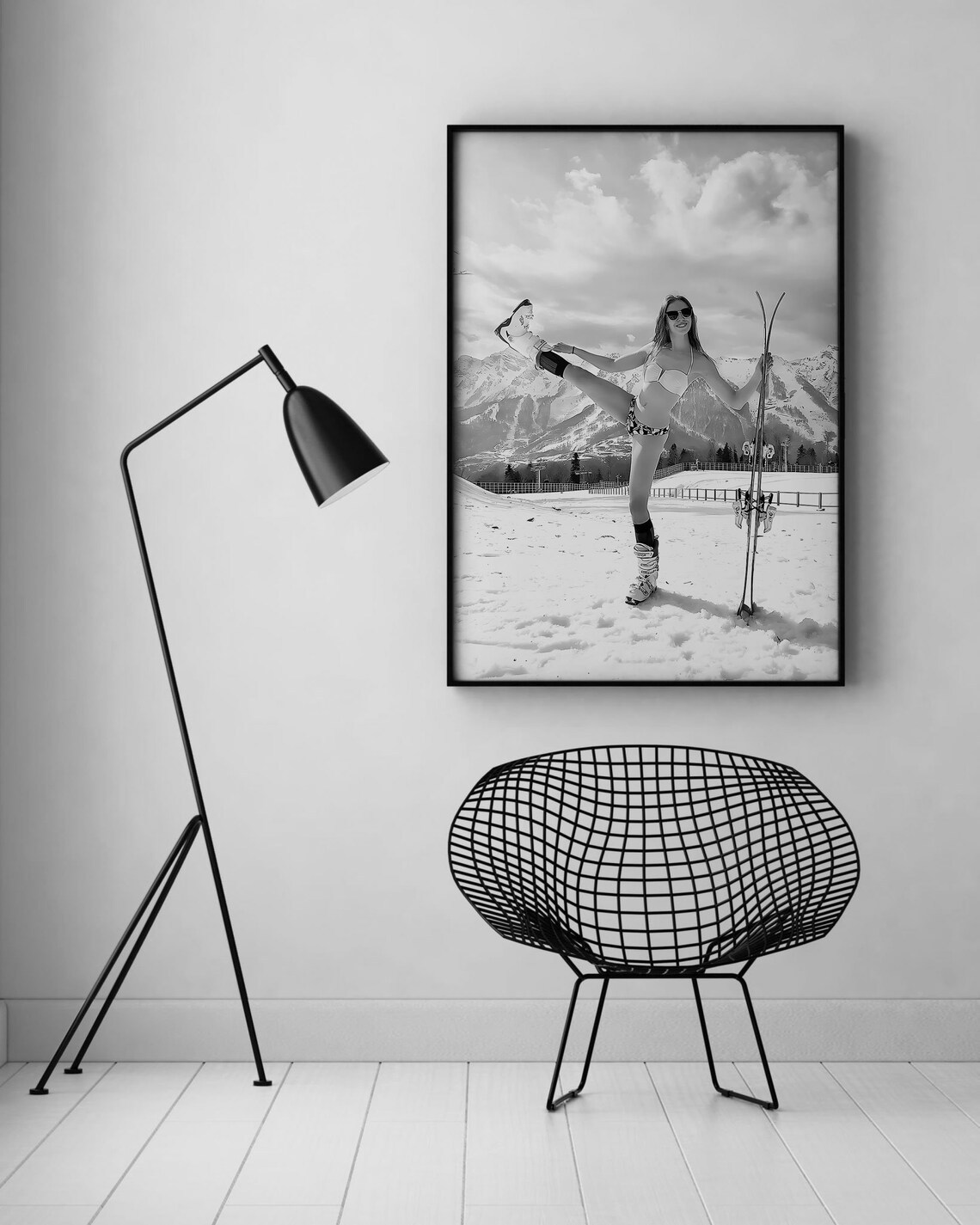 Black and White Ski Print, Skiing Woman Wall Art, Fashion Poster, Ski ...