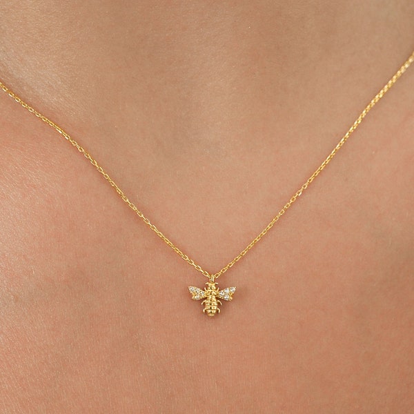 Queen Bee Necklace - Etsy