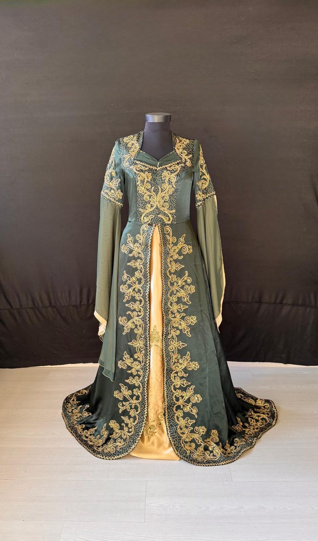 Traditional Green Bindalli Dress, Turkish Sultan Women's Costume ...