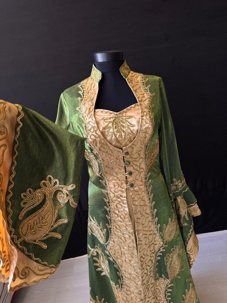 Traditional Green Bindalli Dress, Turkish Sultan Women's Costume ...