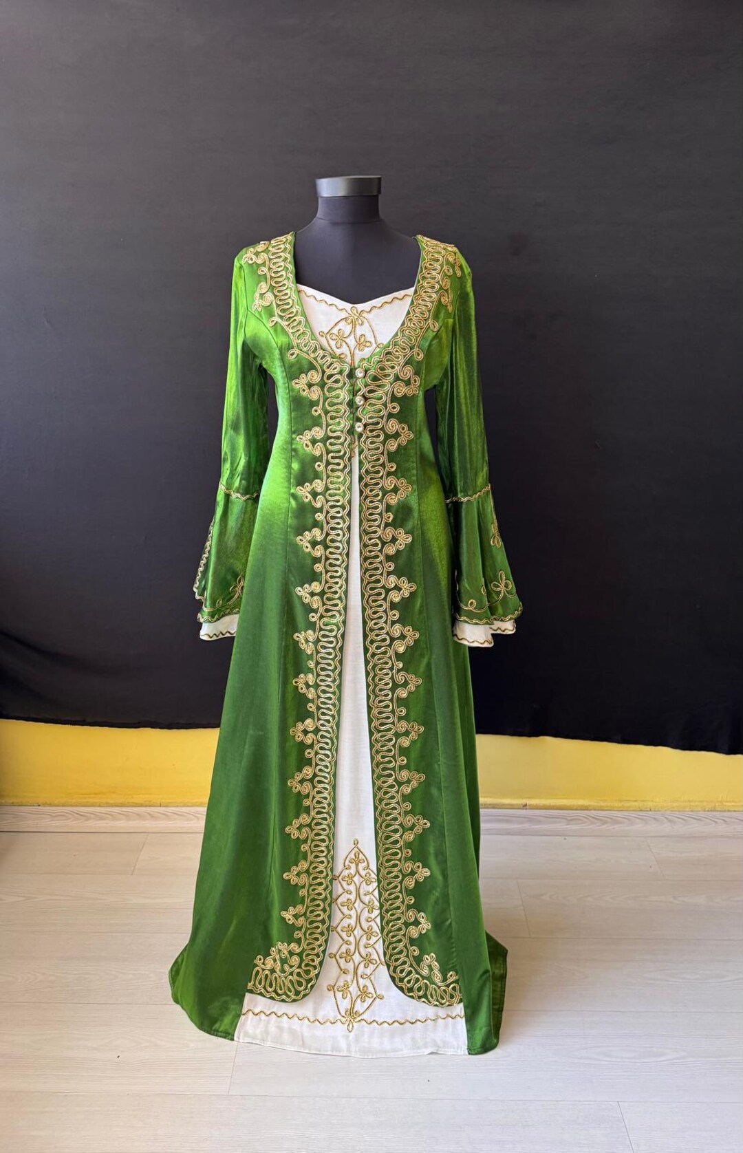 Traditional Green Bindalli Dress, Turkish Sultan Women's Costume ...