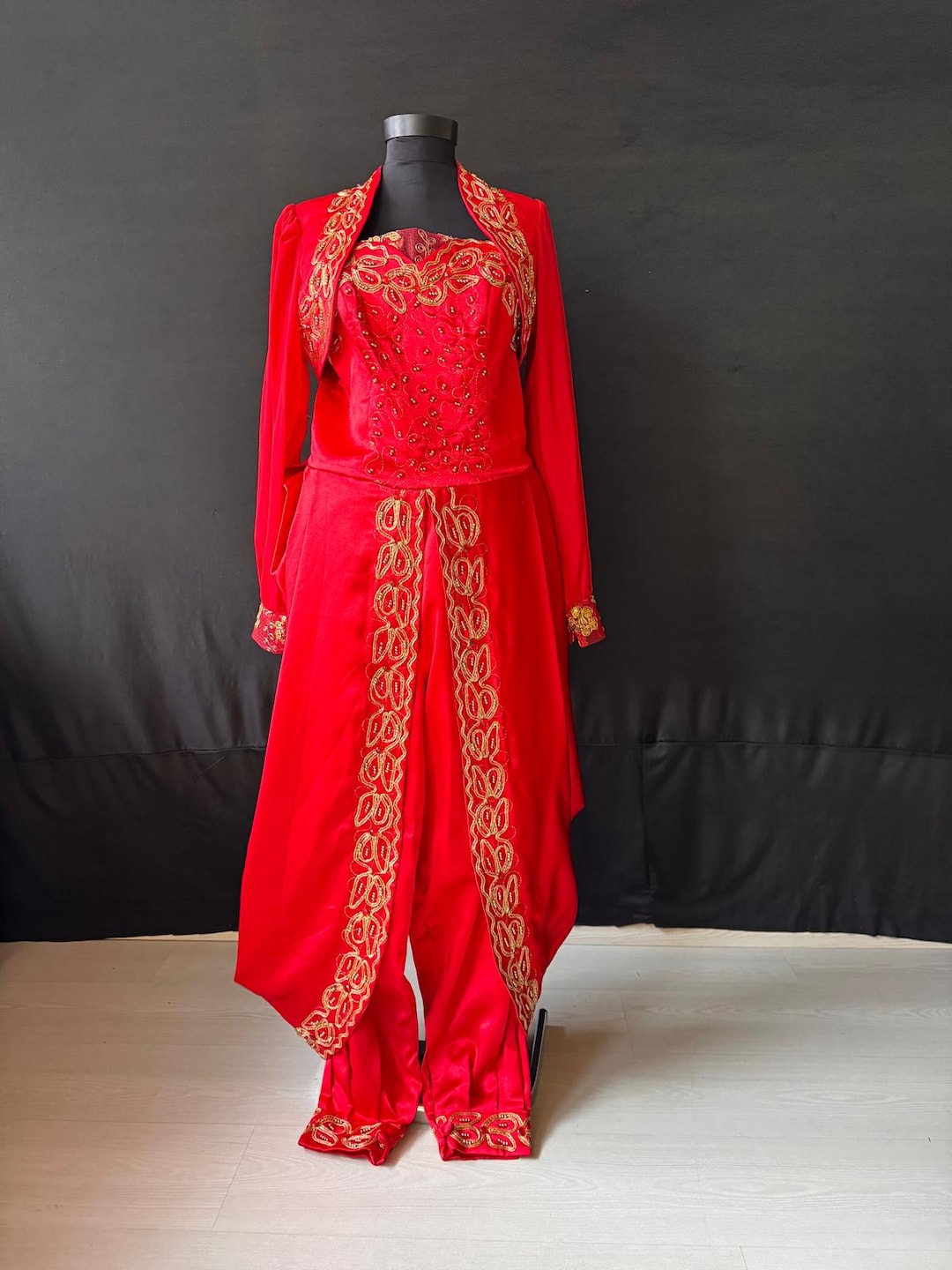 Traditional Red Henna Night Outfit – Ottoman Style Red Shalwar Bindalli ...