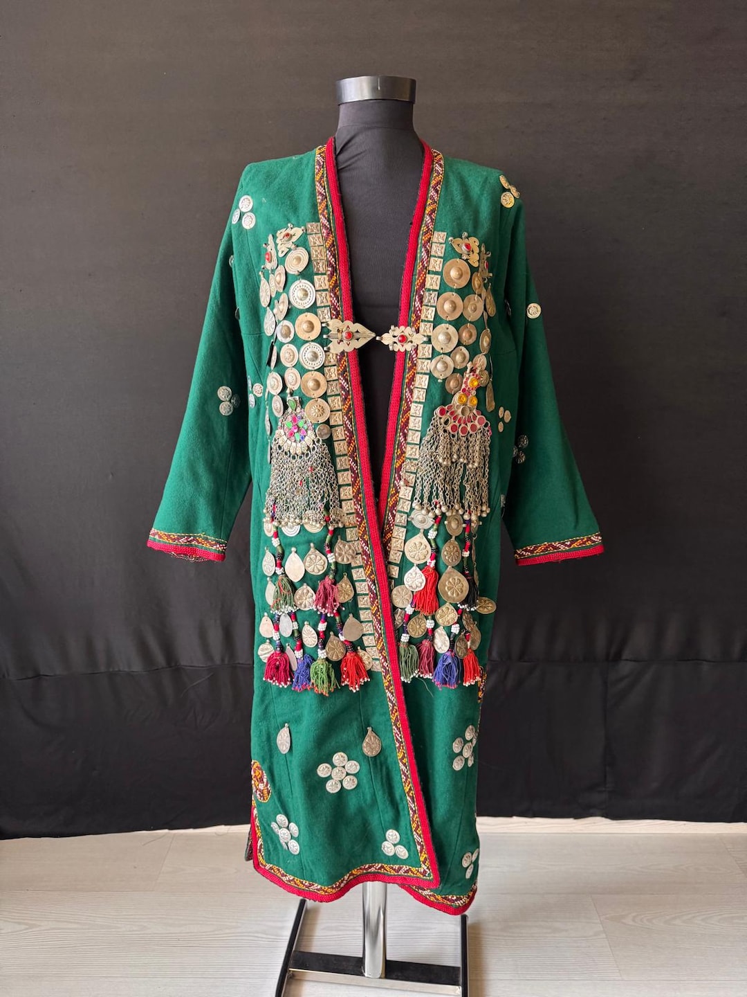 Turkmen Traditional Shapan and Jacket Costume, Rare Antique Embroidered ...