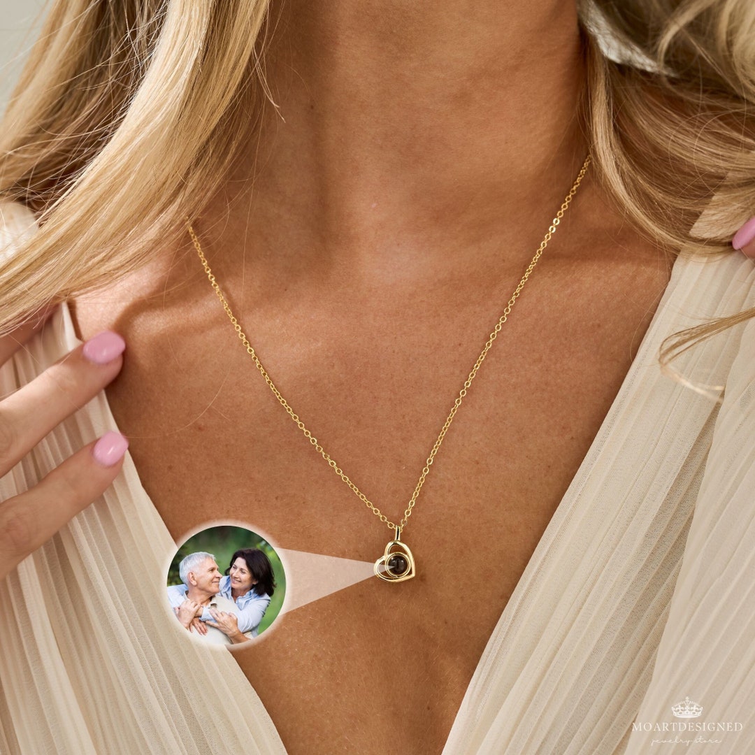 Custom Heart Necklace With Picture, Projection Picture Necklace ...