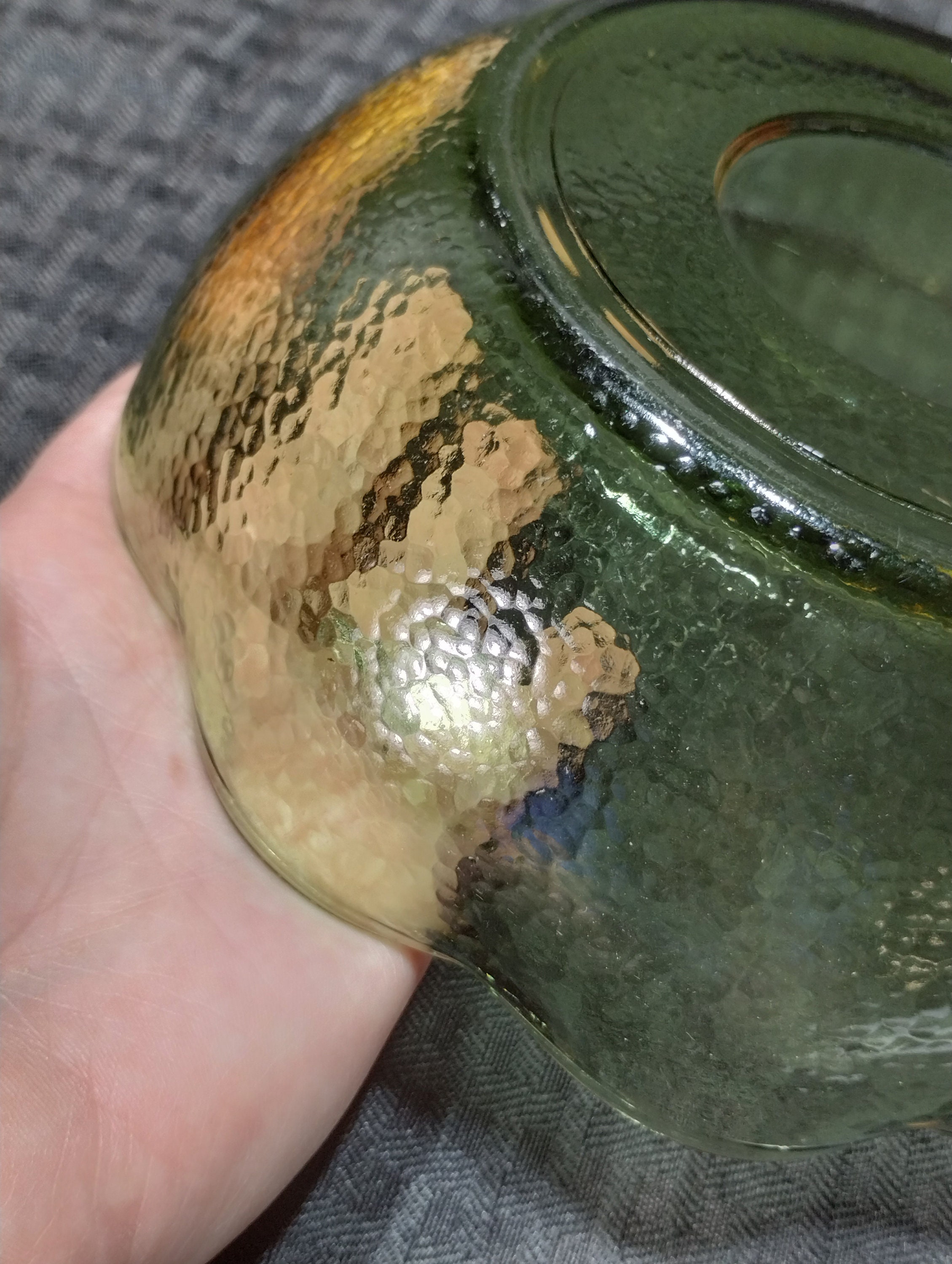 Vintage 1970s Avacado Green Textured Glass Ruffled Rim Bowl - Etsy