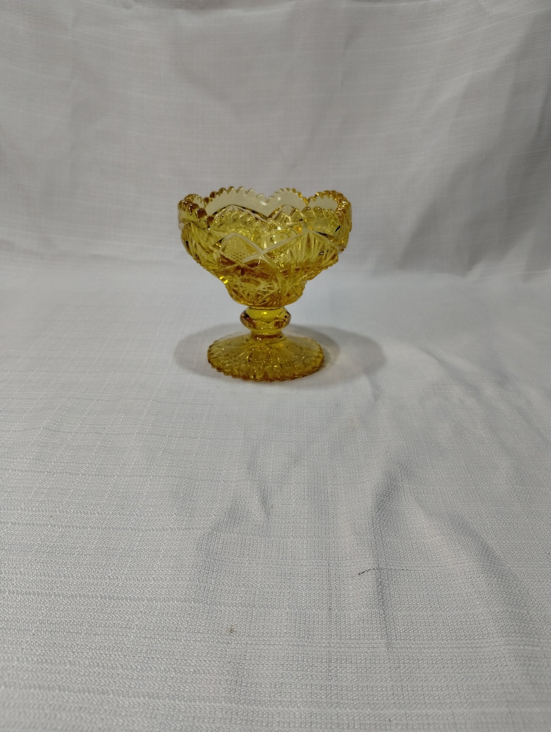 Vintage Imperial Amber Daisy and Button Pedestal Sawtooth Scalloped ...