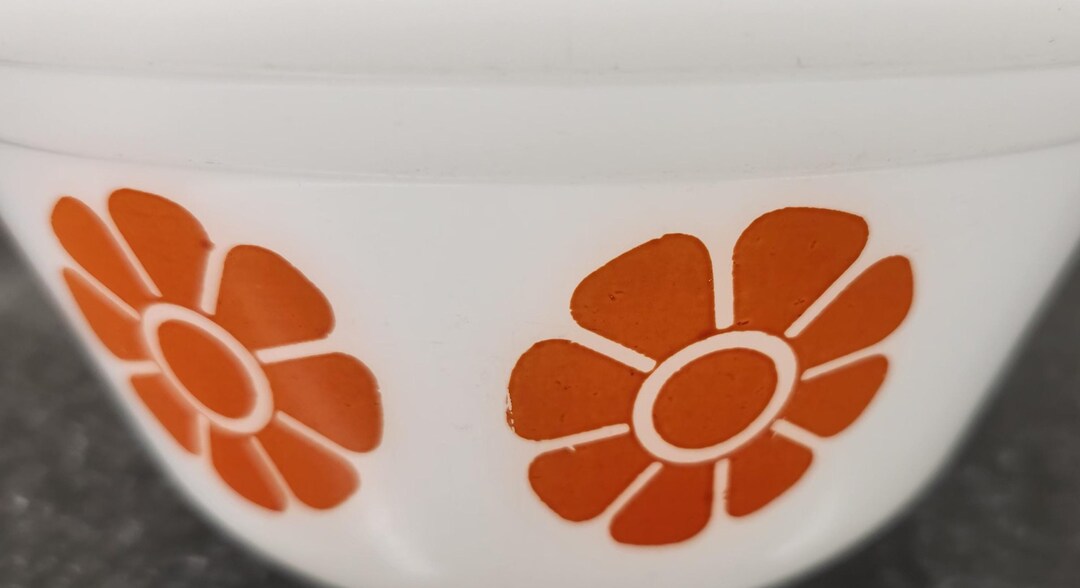 Federal Glass USA Vintage Orange Daisy Pattern Glass Bowl - Etsy