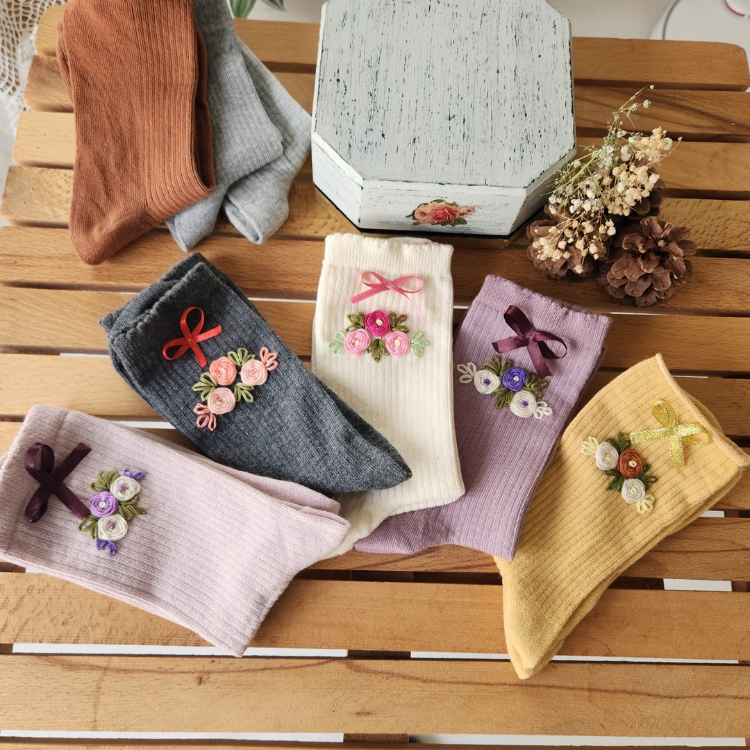 Floral Embroidered Women's Socks: Set of 5 Handmade Patterned ...