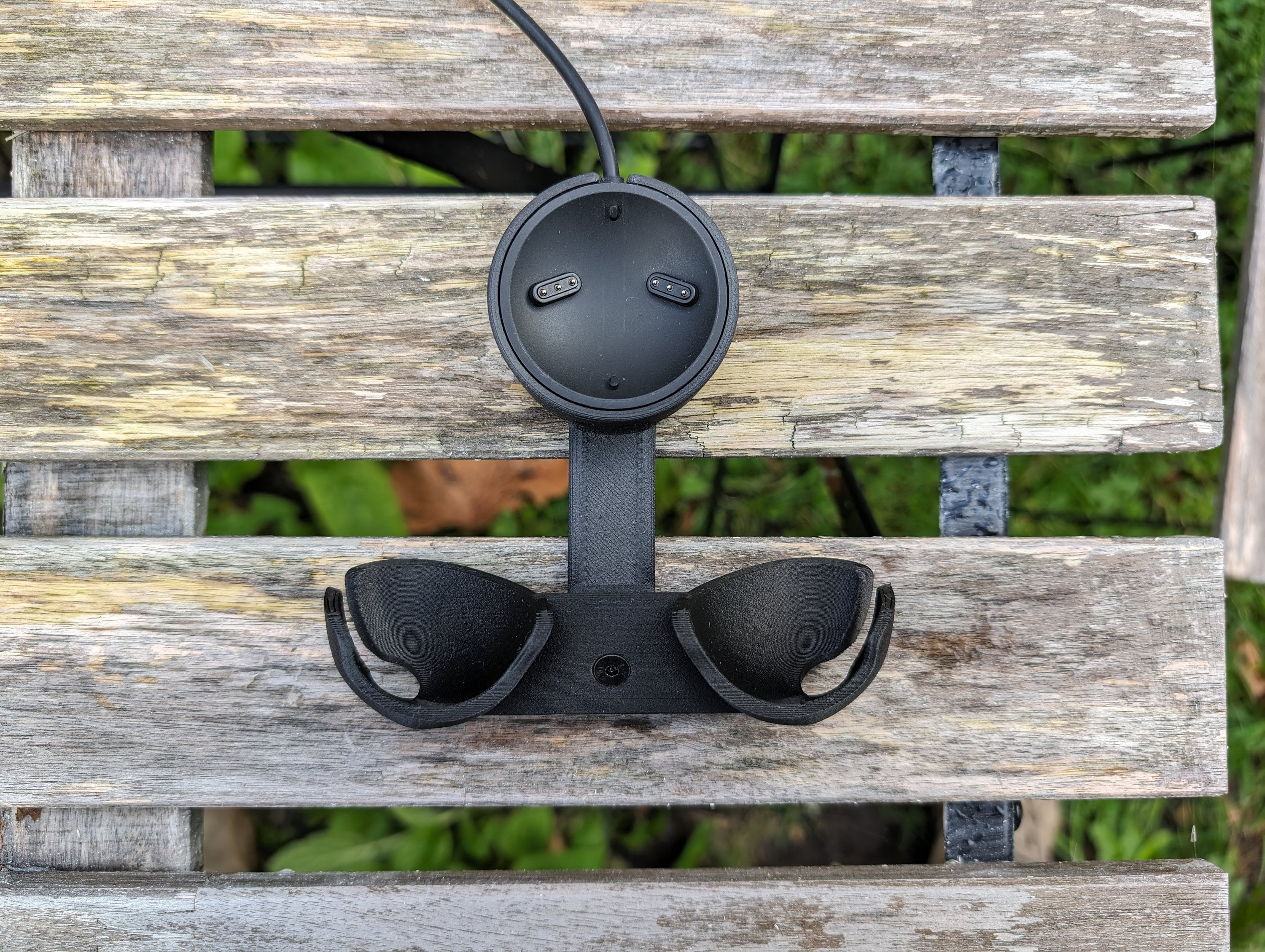 Wall Mount for Meta Quest Touch Pro Controllers and Charger - Etsy