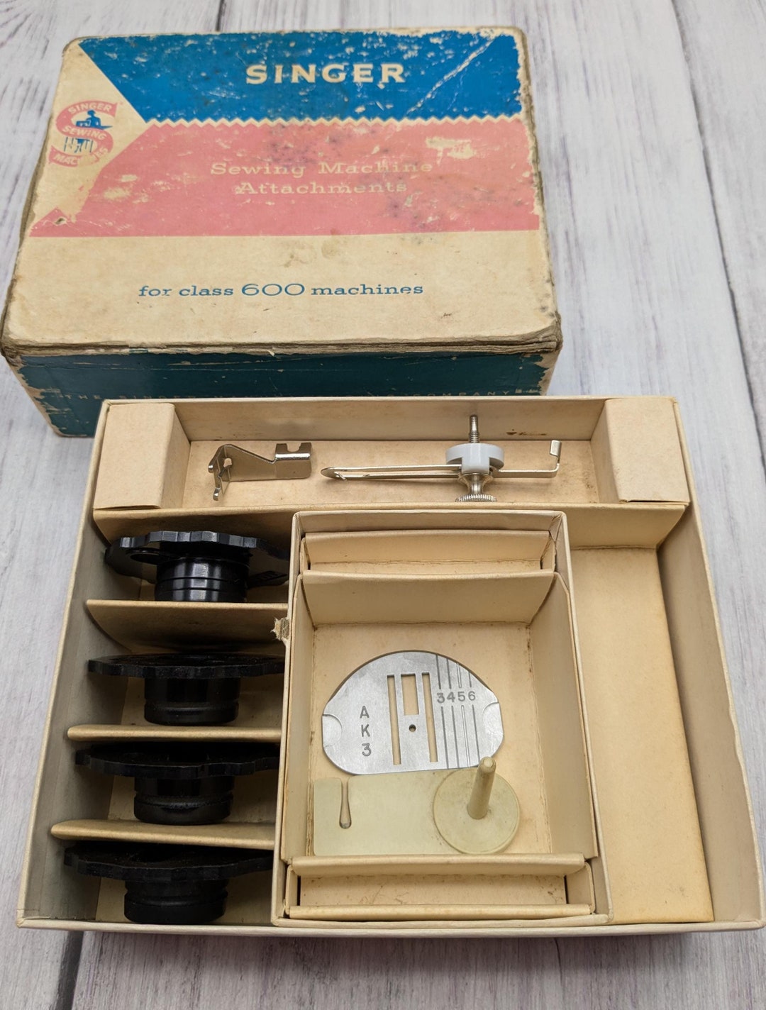Singer Sewing Machine Attachments for Class 600 Machines Original Box ...