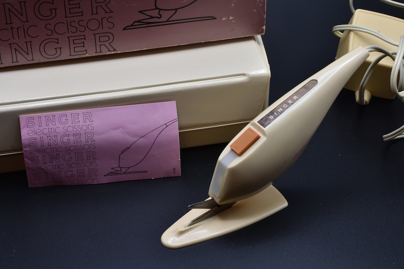 Vintage Singer Electric Scissors With Stand and Vinyl Case. Model No. C ...